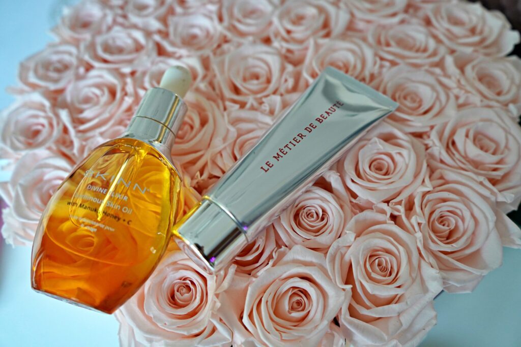 An Epic Holiday Gift Guide for Everyone on Your List - Beauty Professor